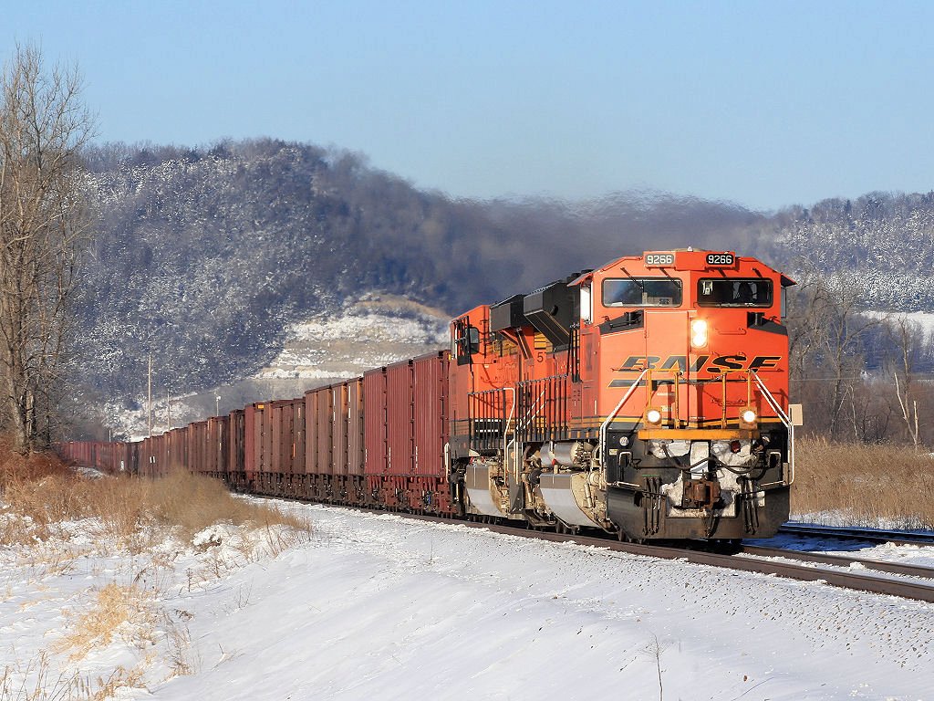 BNSF 9266